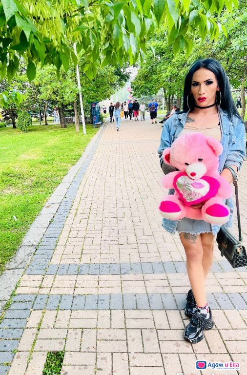 Ново активна и пасивна Травестити и транссексуални обяви от Област ...